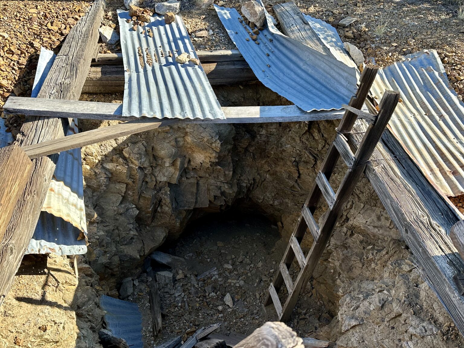 Exploring Old Mining Cabins in the Mojave Desert – Traveling with jj